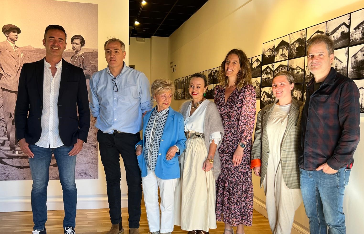 Un centenar de fotos de la familia Ansorena revelan la historia de ...
