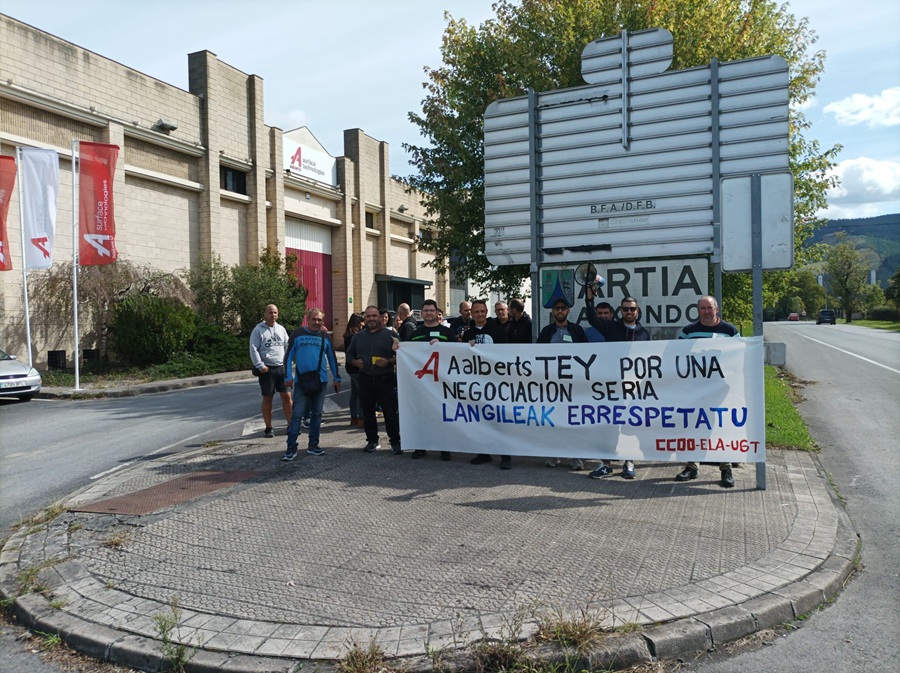 Los trabajadores de TEY en Atxondo se movilizan por unas condiciones ...